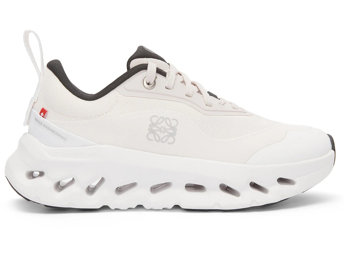 Buy & Sell On Running Cloudtilt 2 LOEWE Sand White | SASOM