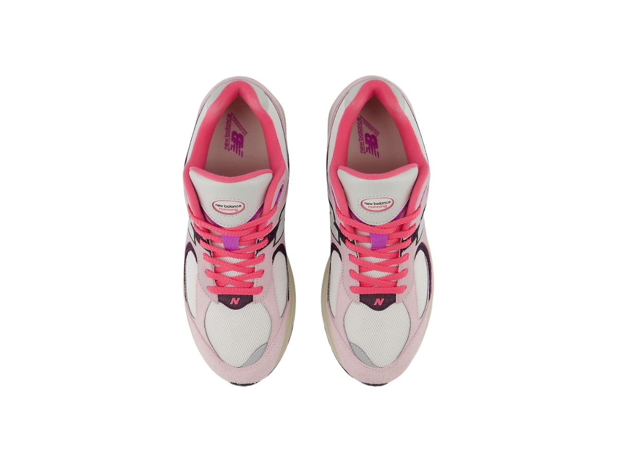 รองเท้า New Balance 2002R Passion Fruit Dragon Berry | SASOM