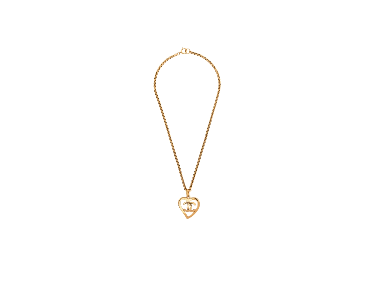 Chanel CC Logos Heart Gold Plated Chain Necklace | ของแท้