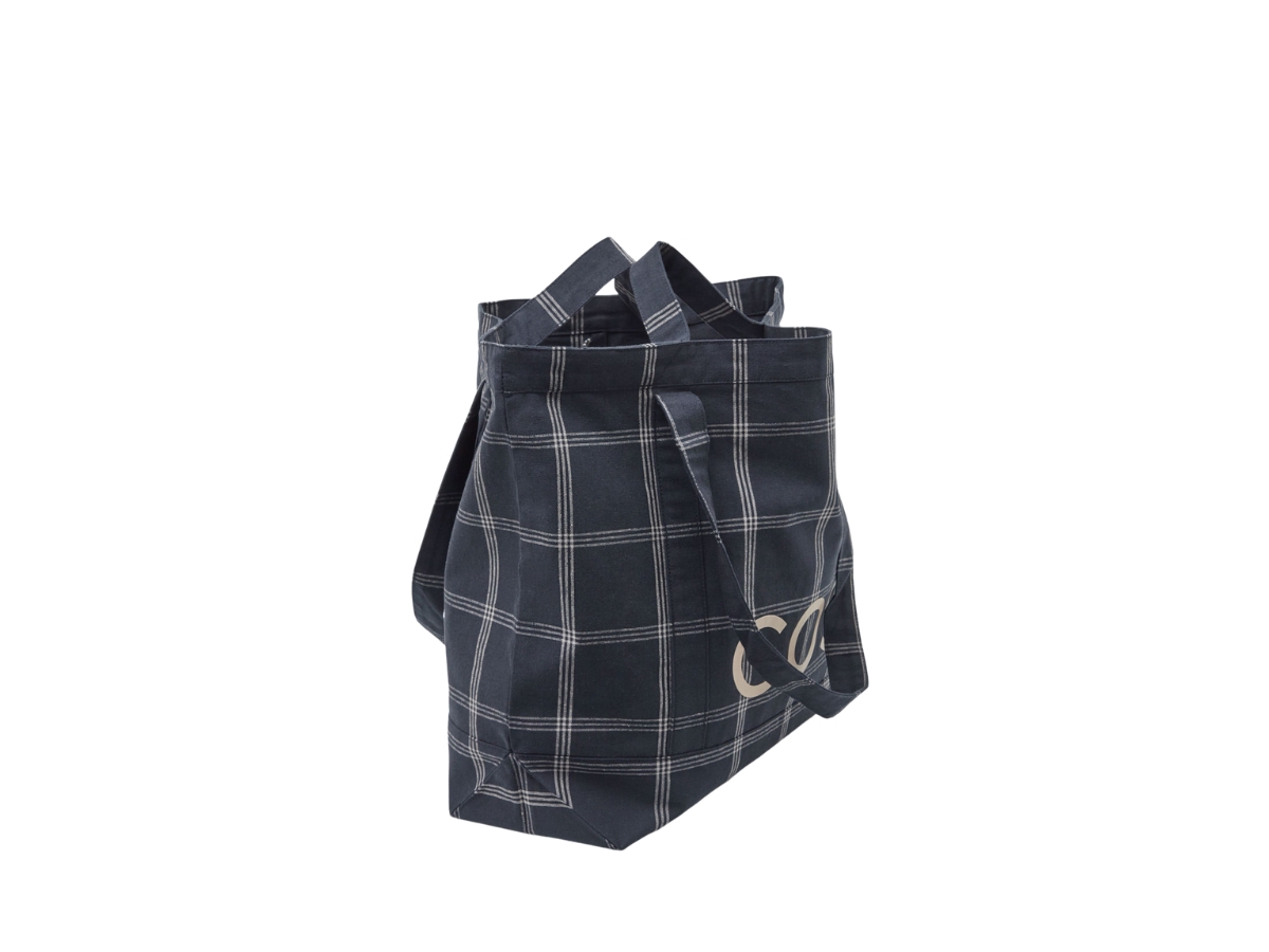 ช้อป COS Utility Tote Canvas Navy Checkedของแท้ที่ SASOM