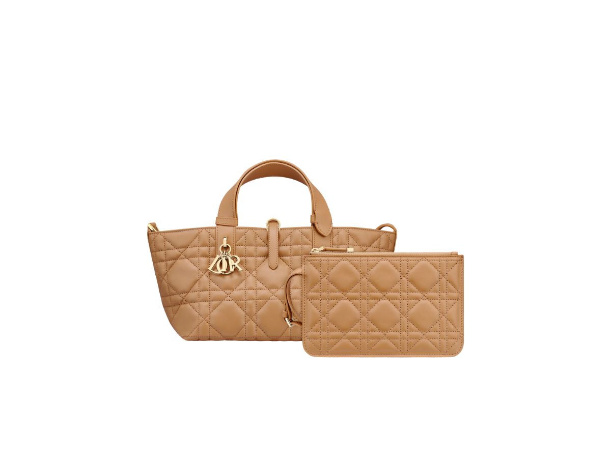 SASOM | กระเป๋า Dior Small Dior Toujours Bag In Medium Tan Macrocannage ...