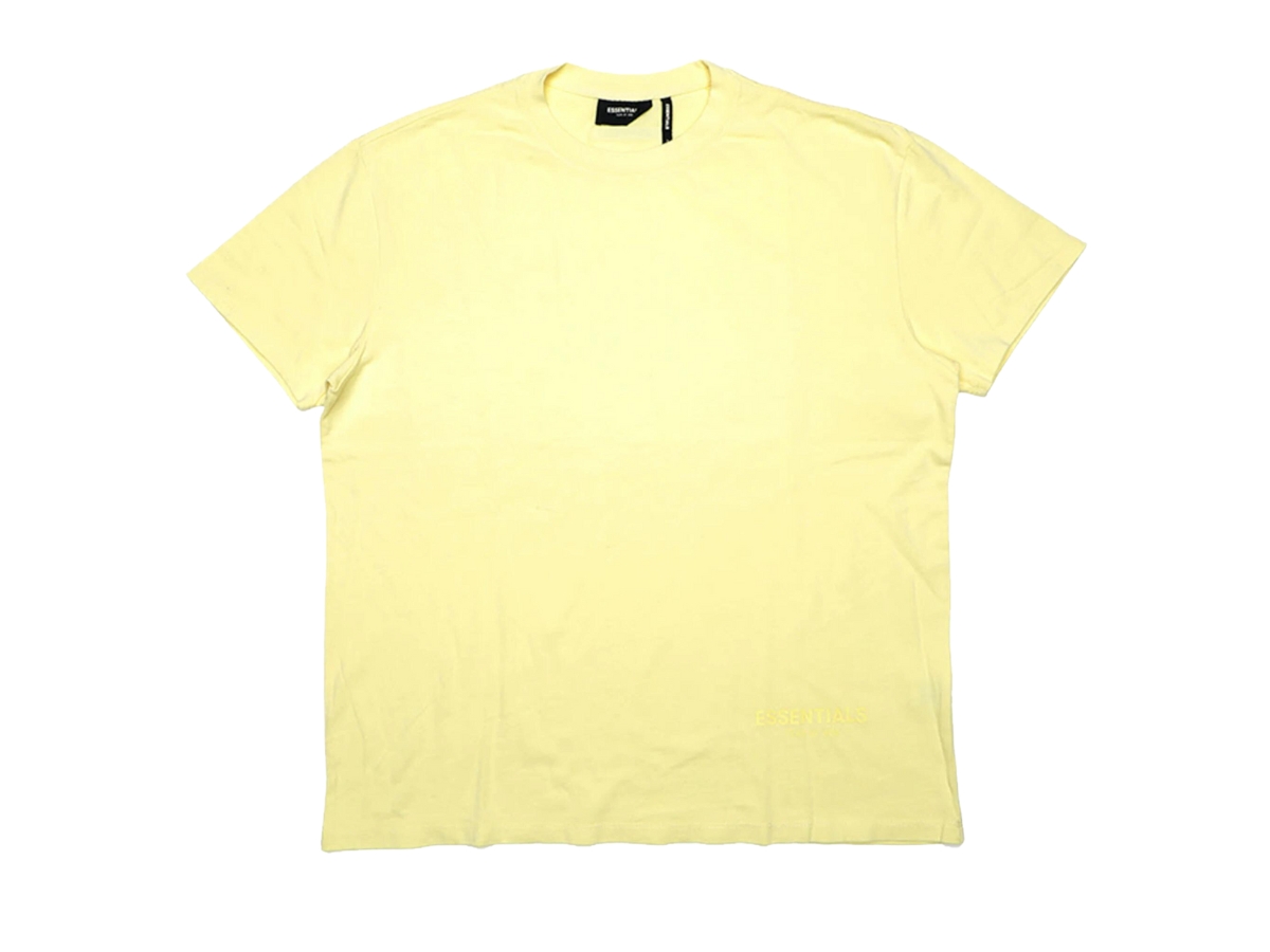 SASOM | apparel Fear of God Essentials Lemonade Boxy T-Shirt Yellow ...