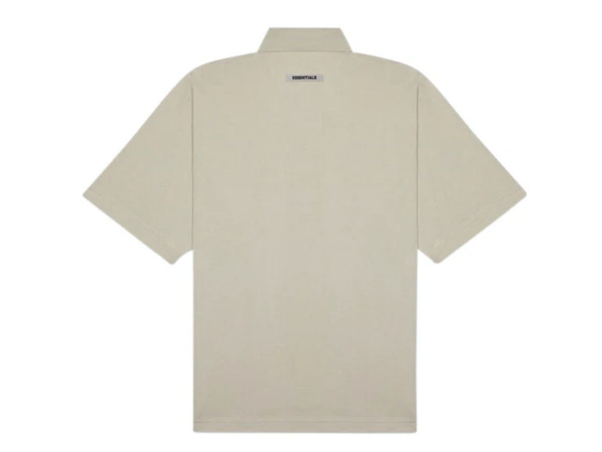 FEAR OF GOD ESSENTIALS SHORT SLEEVE BOXY POLO STRING/TAN
