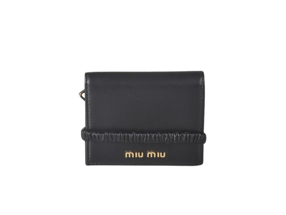 ช้อป Miu Miu Metallic Foldover Wallet Blackของแท้ที่ SASOM