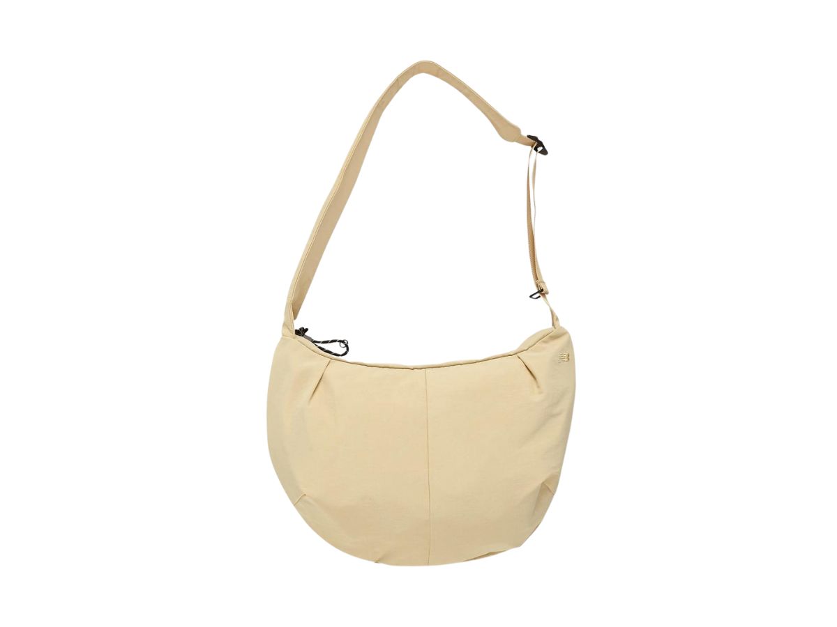 New Balance Half Moon Bag In Nylon Light Yellow | ของแท้