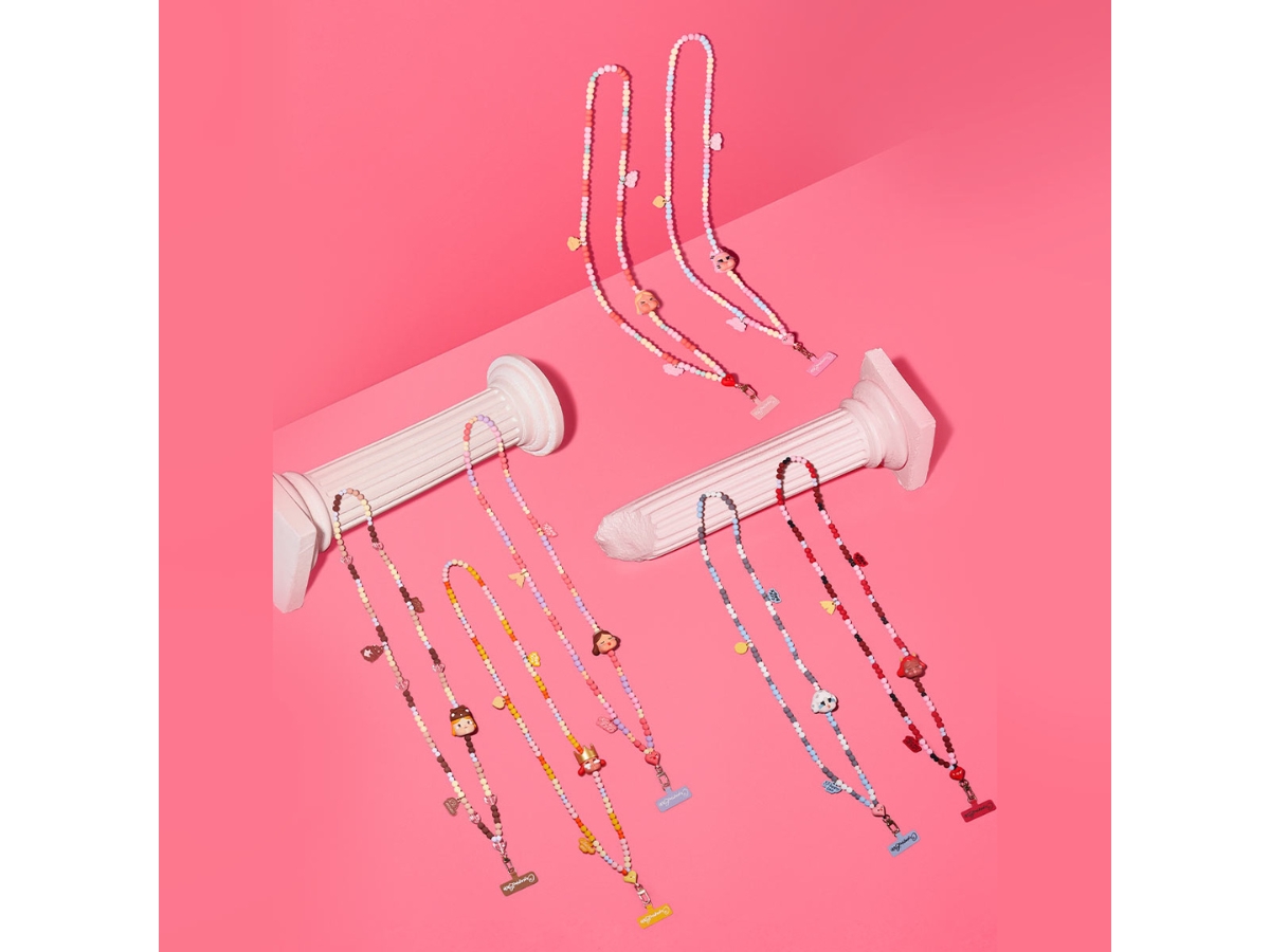 Pop Mart CRYBABY Crying For Love Series-Phone Charm Blind Box Whole Set