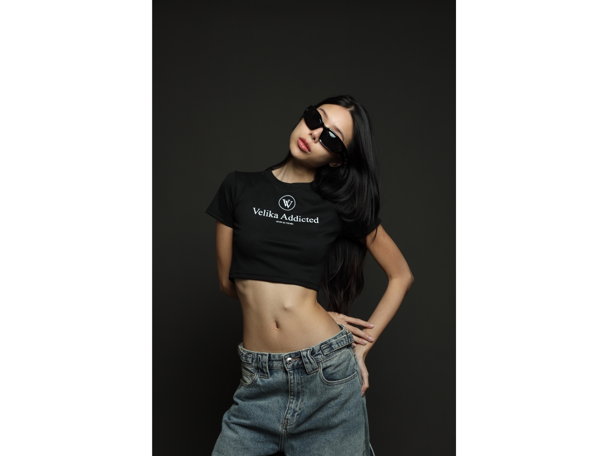 ช้อป Velika Double V Baby Crop Tee Blackของแท้ที่ SASOM